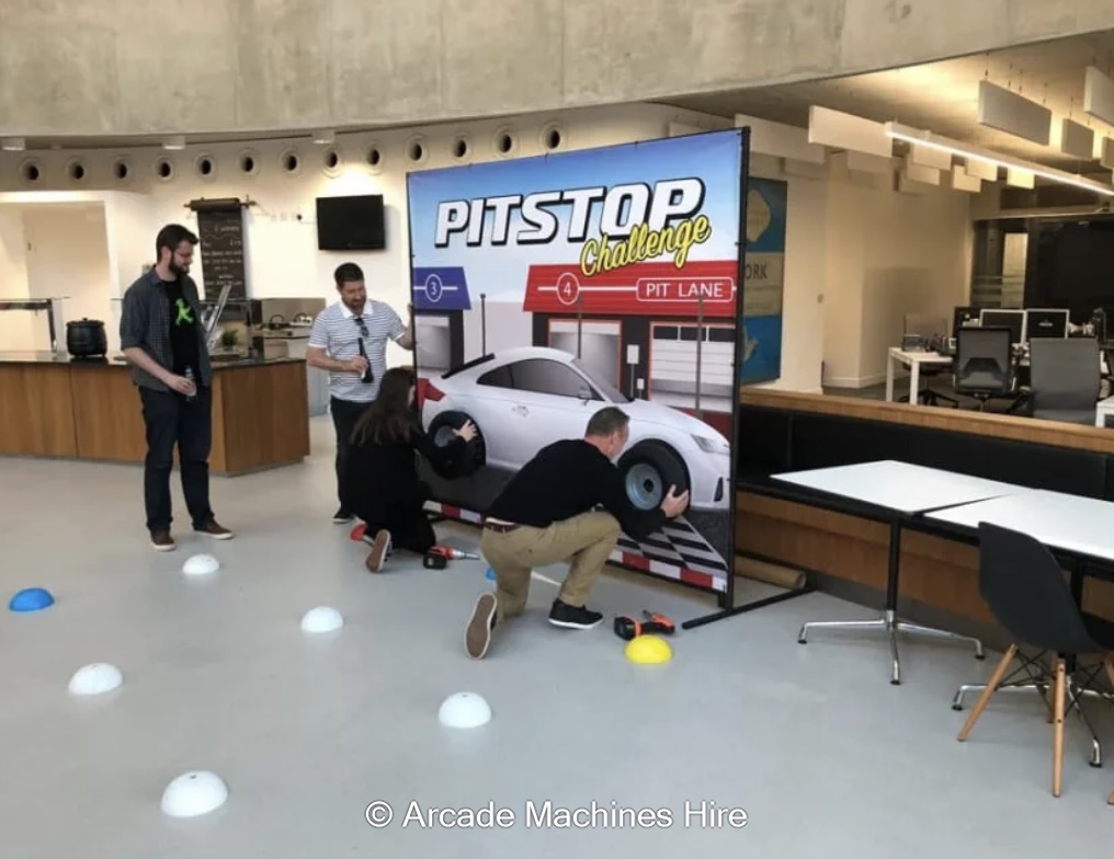 Pit Stop Challenge | Formula 1 | Racing Games | Essex & London